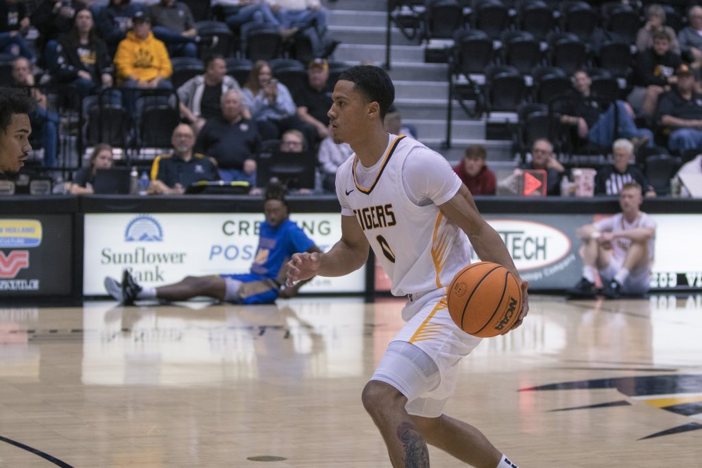 FHSU Tigers knock of Central Christian Tigers in pre-Thanksgiving tune ...
