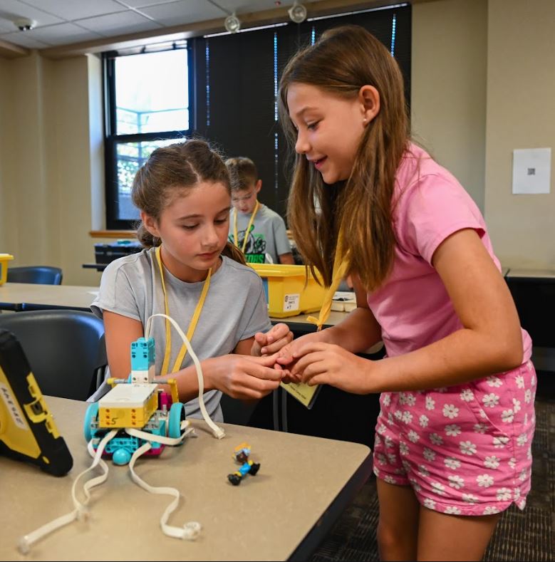 PHOTOS: FHSU Science Summer Camp hosts Robot-O-Rama – Tiger Media Network